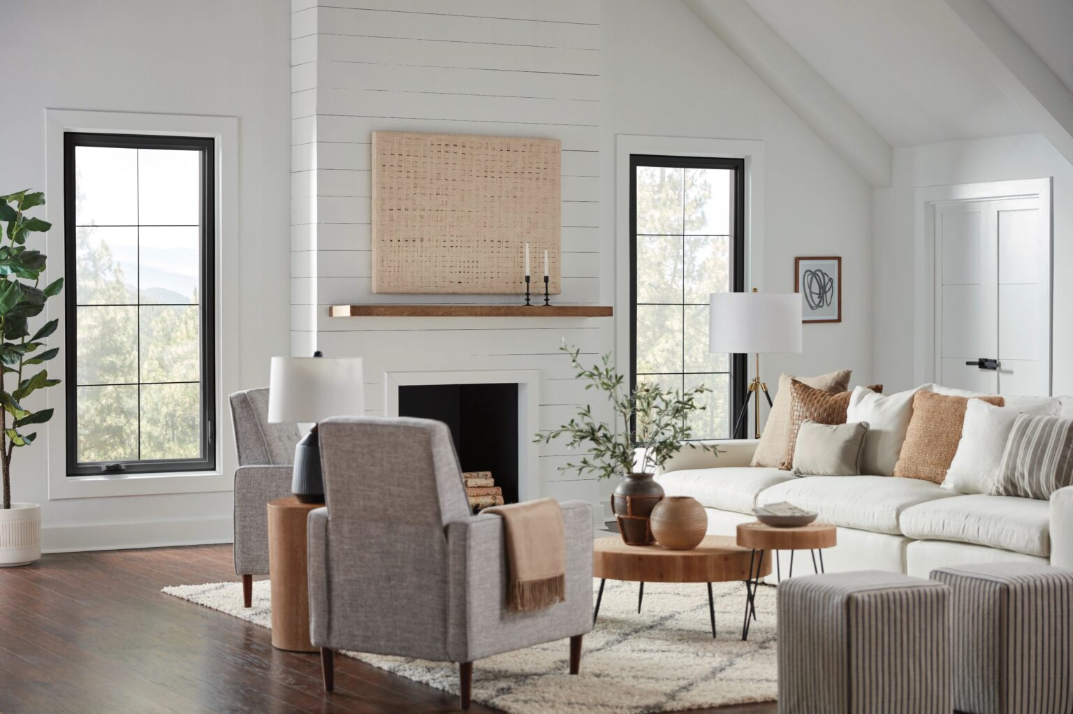 Regency 400 Series Custom Vinyl Windows - Replacement Windows